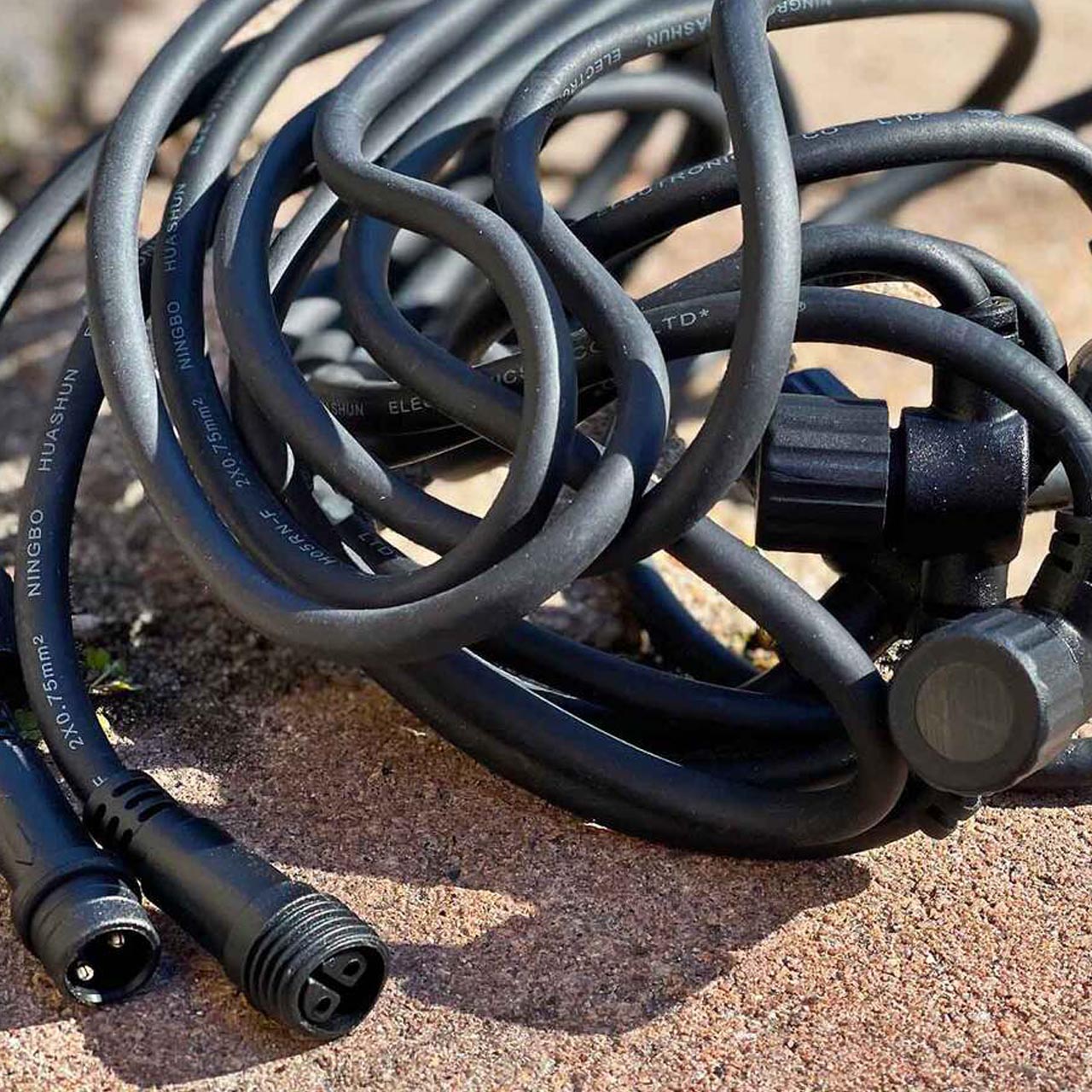 LightsOn Grenkabel 10m med 10 uttag | Handla hos Flisby