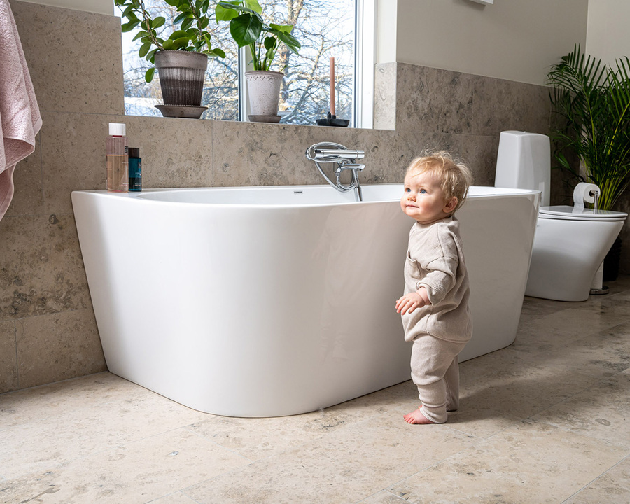 Badrum med kalksten Jura