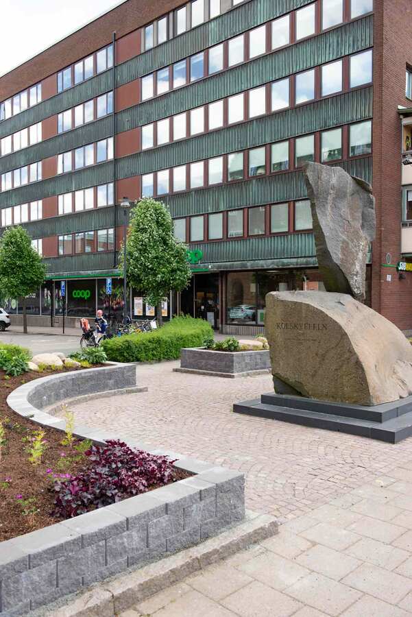 Garden Wall antracit rak | Handla hos Flisby