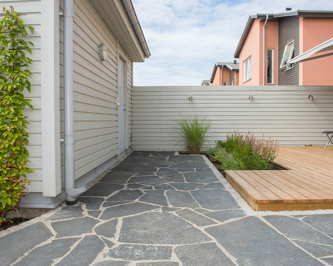 Skiffer Offerdal oregelbunden grå 2-4 cm | Handla hos Flisby